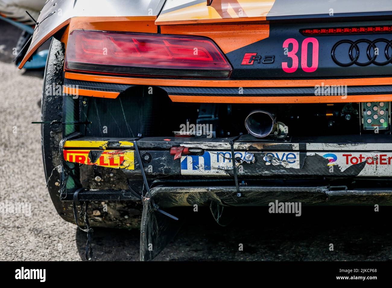 30 Team WRT, Audi R8 LMS evo II GT3 of Thomas NEUBAUER, Benjamin GOETHE ...