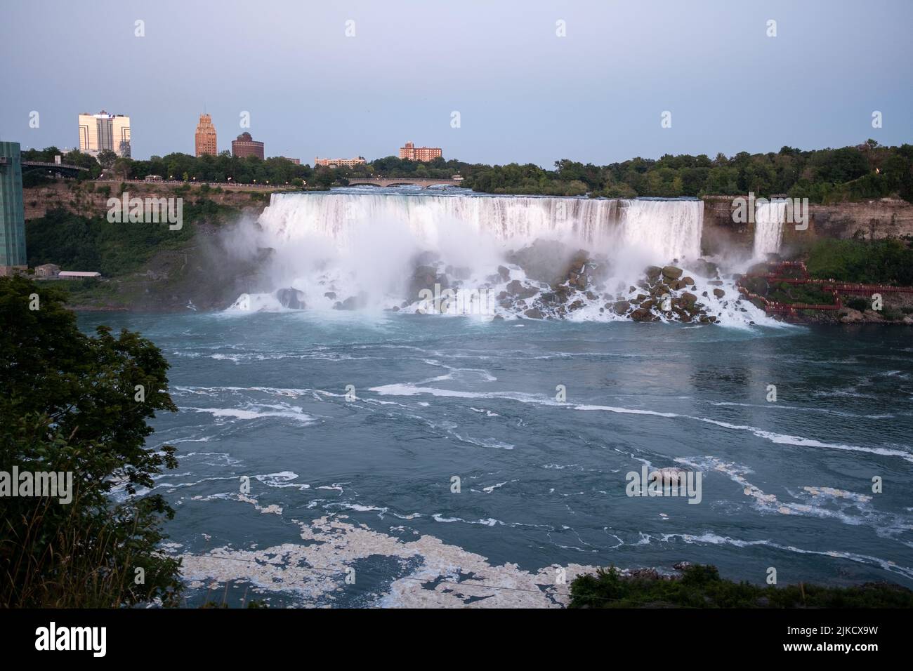 Niagara falls scenic shot hi-res stock photography and images - Alamy