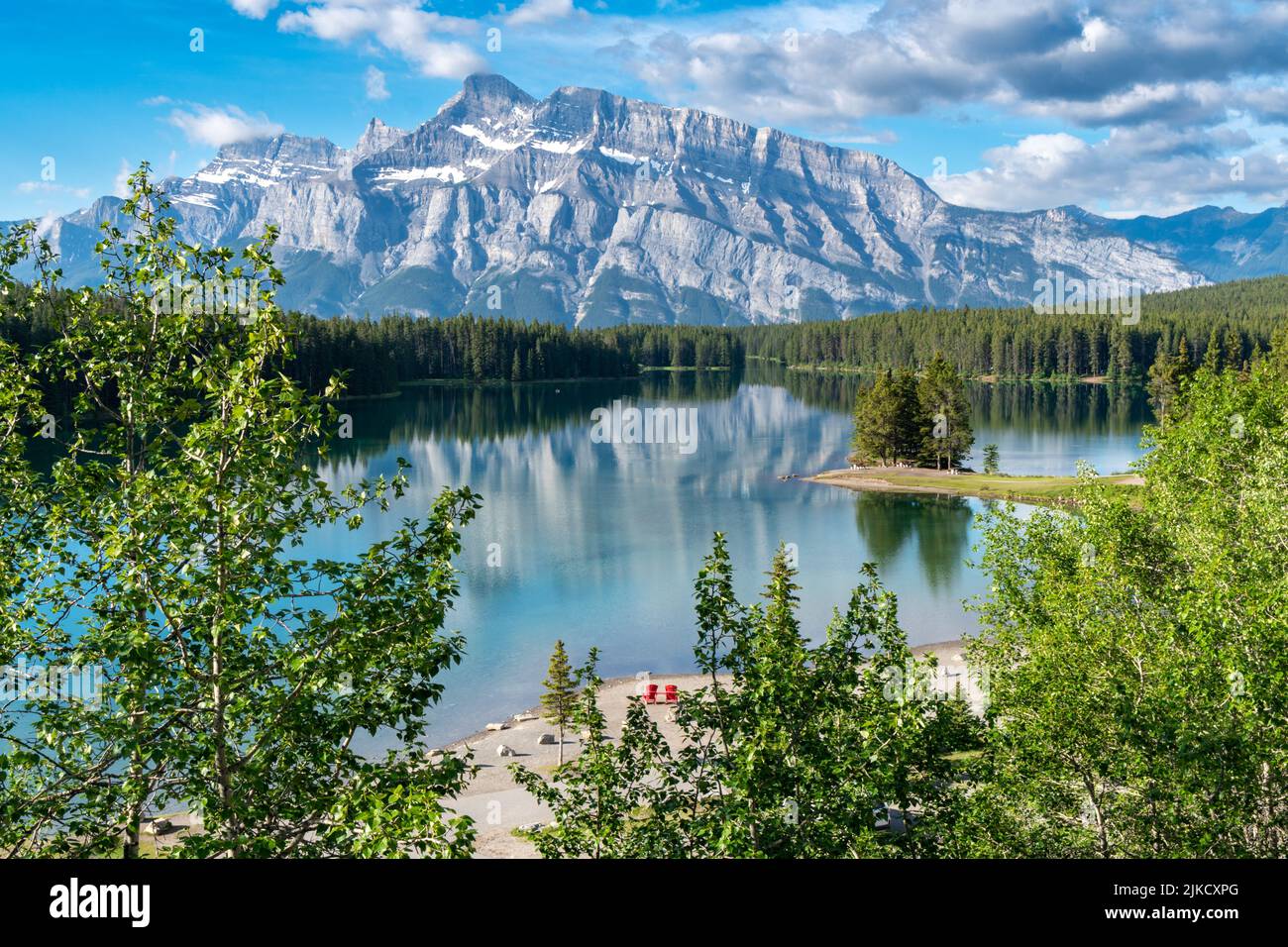 Two Jack Lake on a sunny day in Banff National Park in the Canadian ...