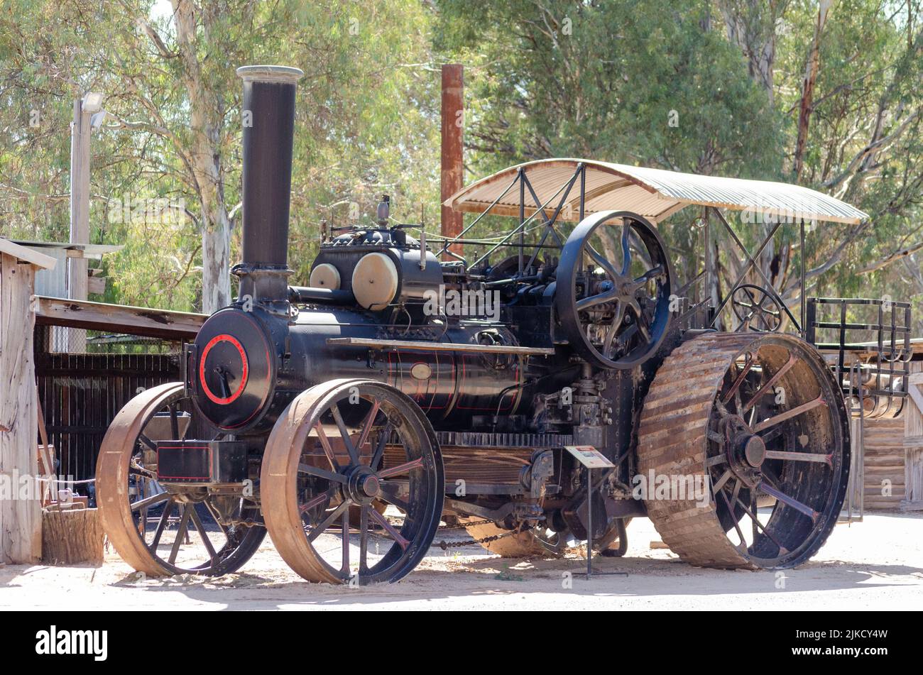 A vintage steam tractor, beautiful old vehicle Stock Photo - Alamy
