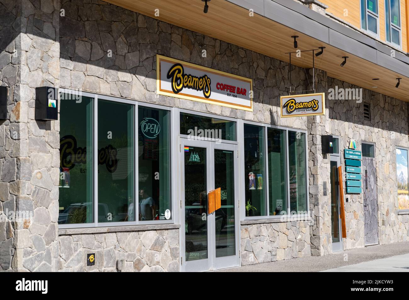 Shops of canmore hi-res stock photography and images - Alamy