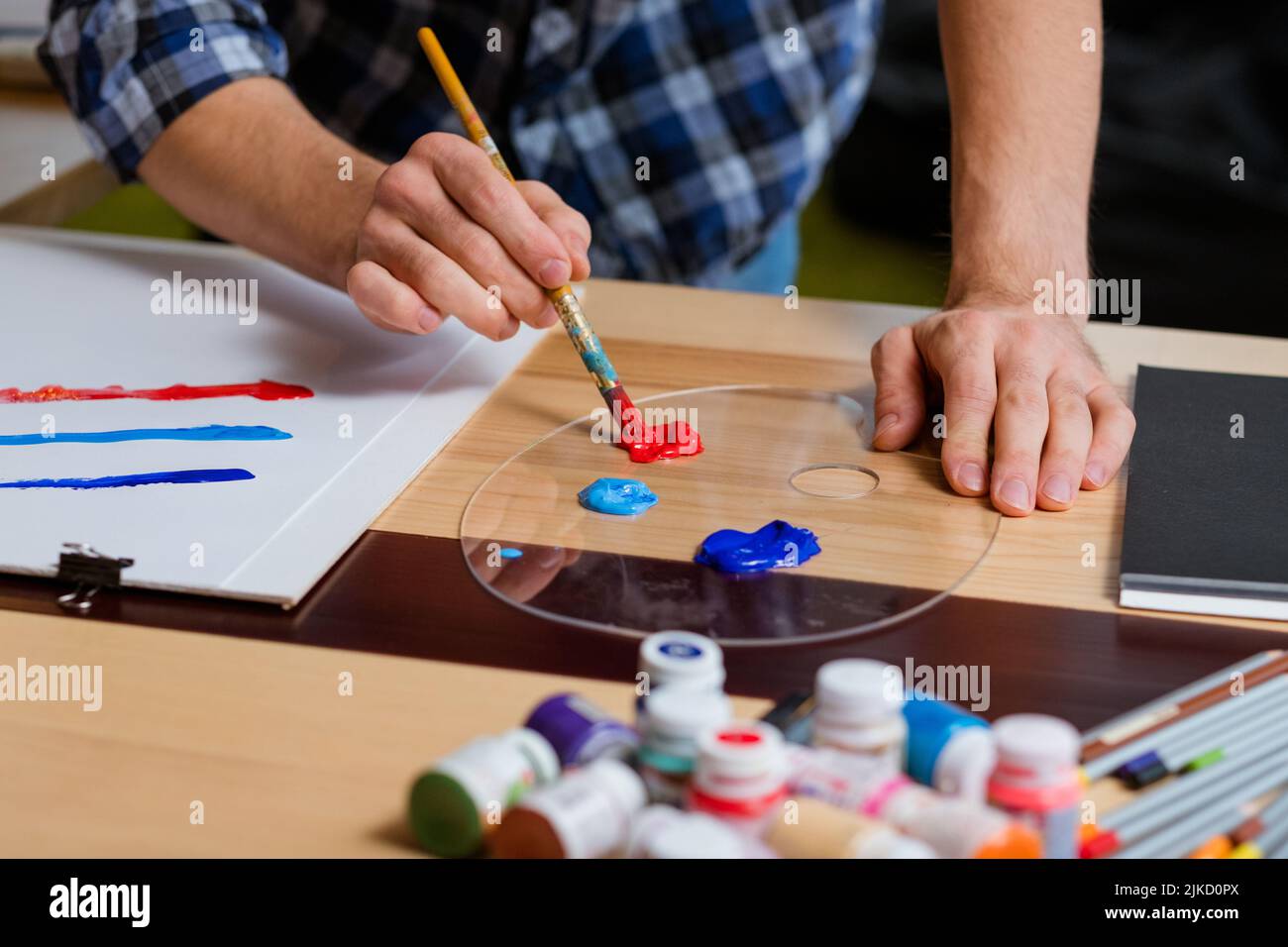 professional art supplies palette acrylic paint Stock Photo - Alamy