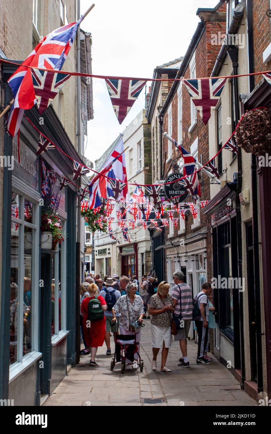 Shopping in whitby hi-res stock photography and images - Alamy