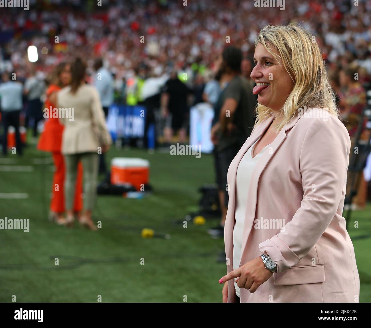 Emma hayes celebration hi-res stock photography and images - Alamy