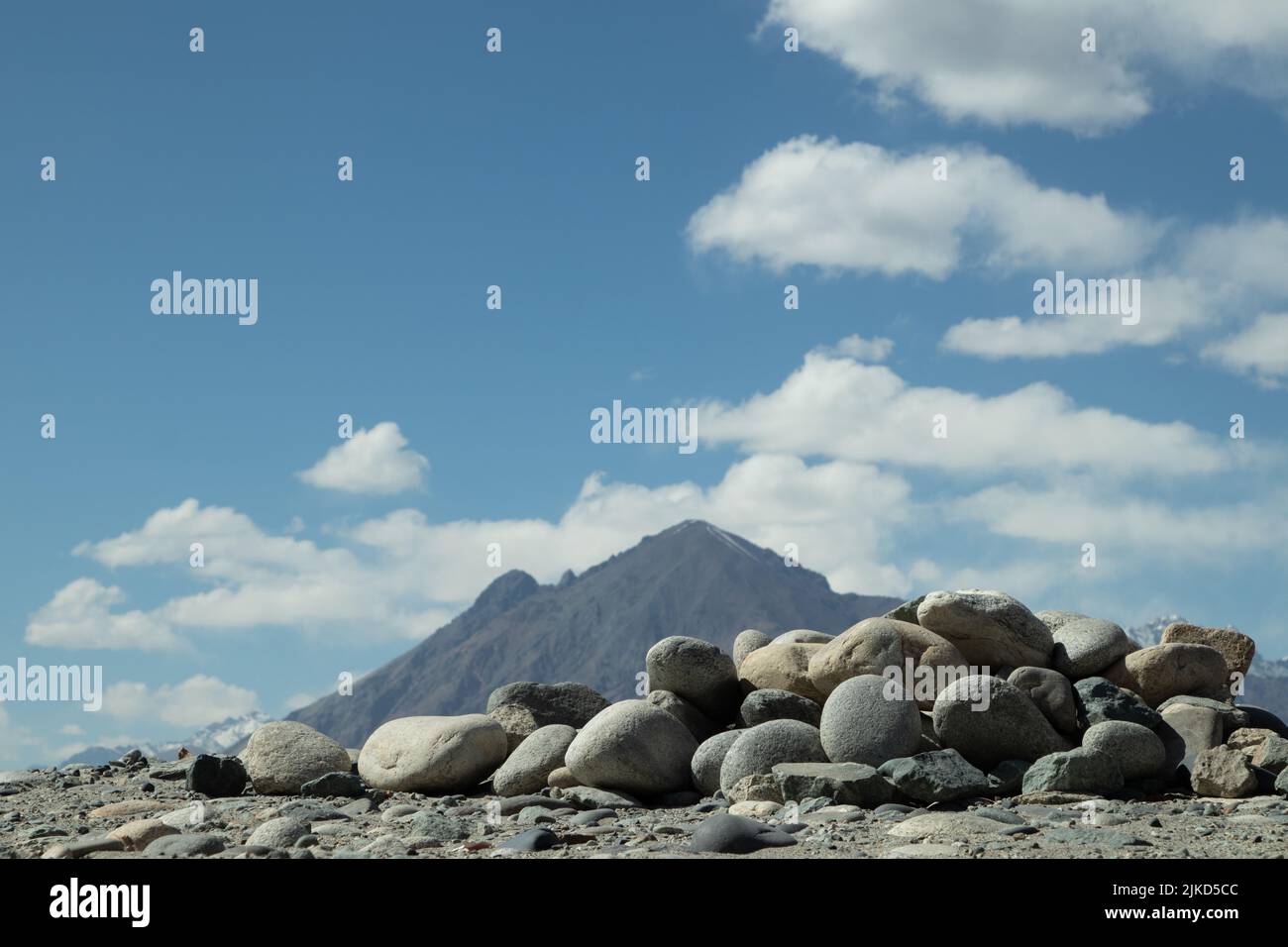 Various Types Of Rock Stones Piled Up Infront Of Rocky Mount Everest ...