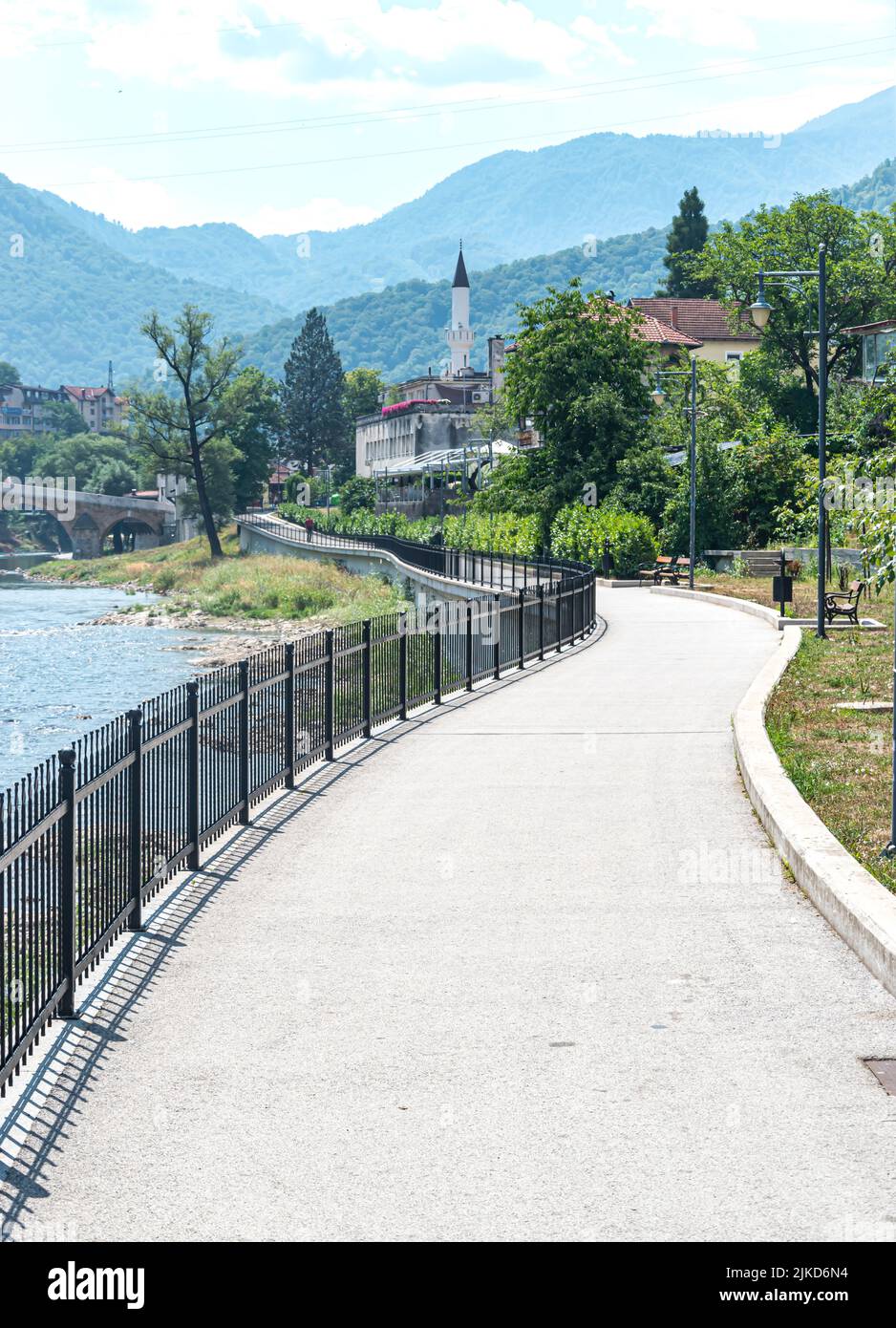 Promenade pavement hi-res stock photography and images - Alamy