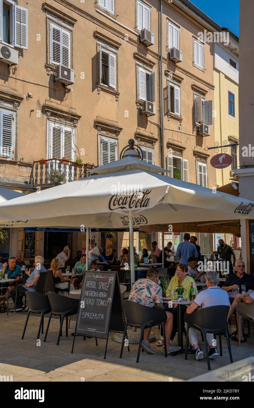 View of alfresco eating cafe restaurant and ornate architecture on the ...