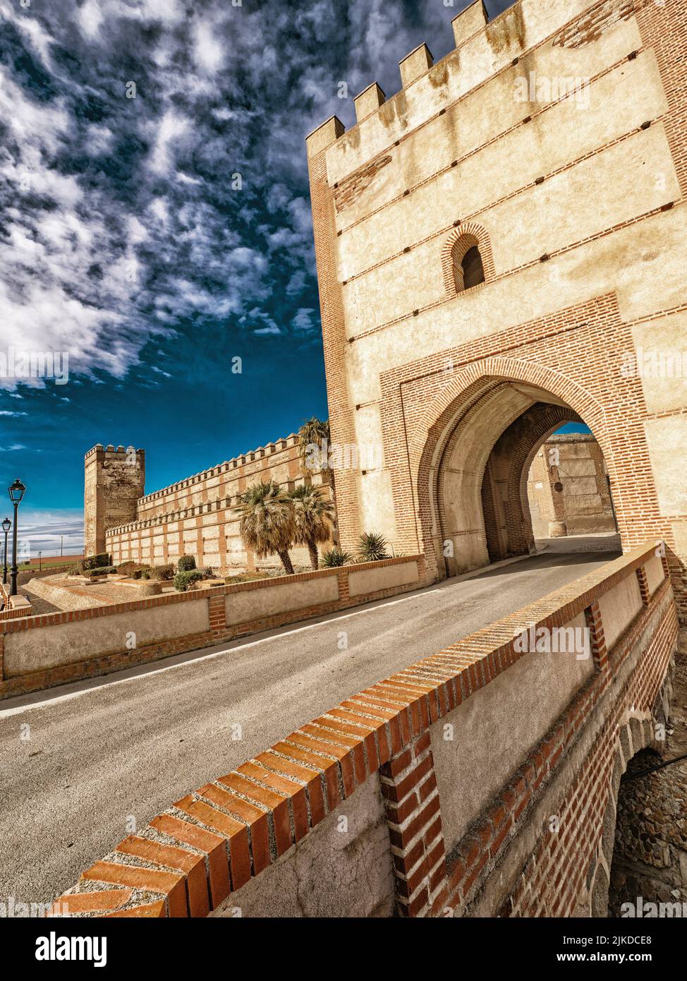 Ruined gate towers hi-res stock photography and images - Alamy