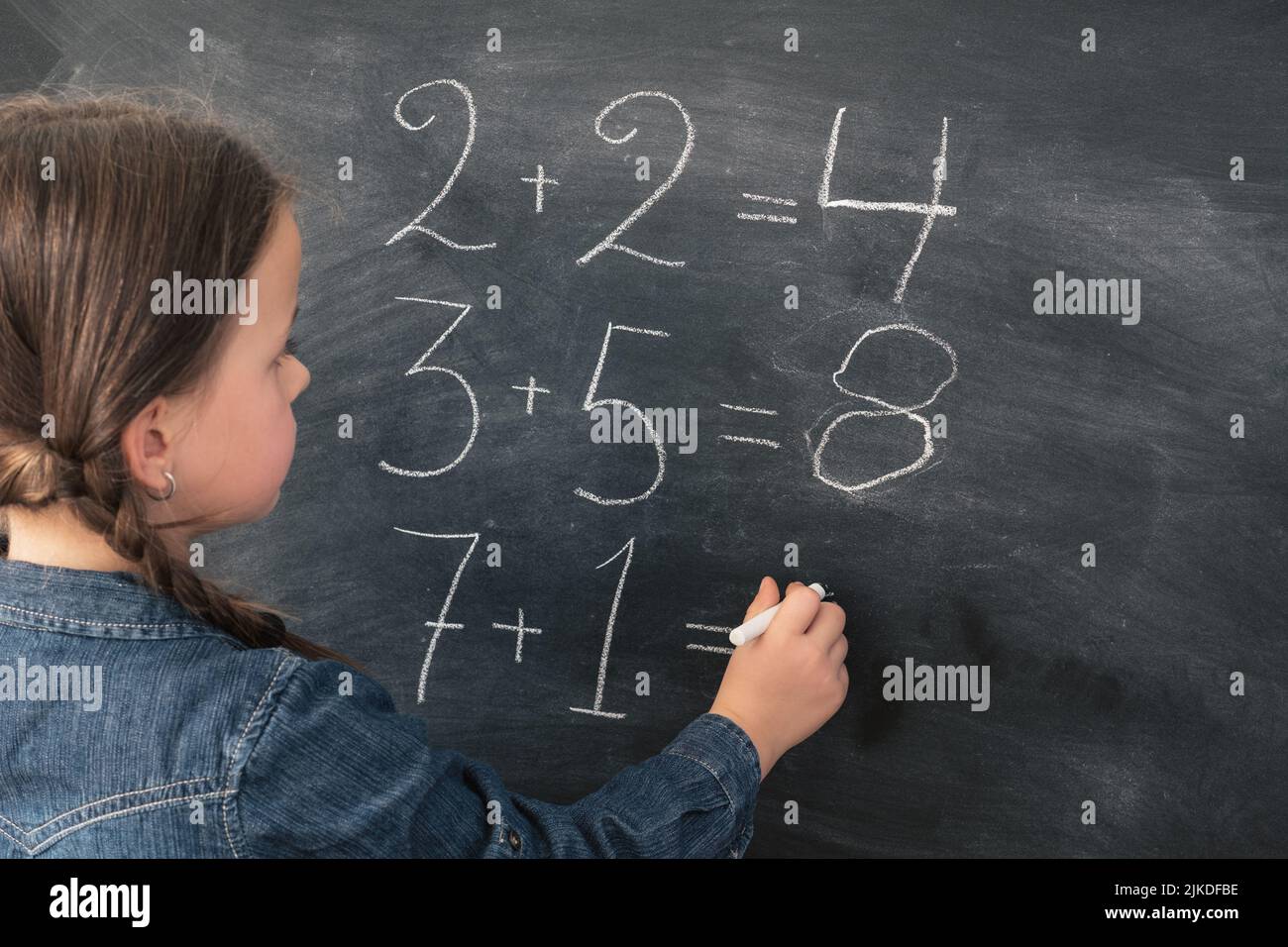 primary school girl do sum mathematics class Stock Photo - Alamy