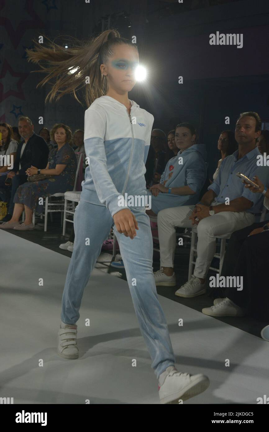 Special show of V2SD Russian brand sportswear of the Olympic champion ...