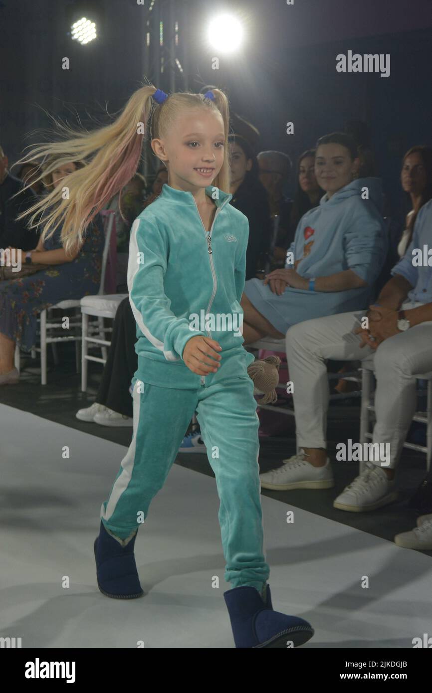 Special show of V2SD Russian brand sportswear of the Olympic champion ...