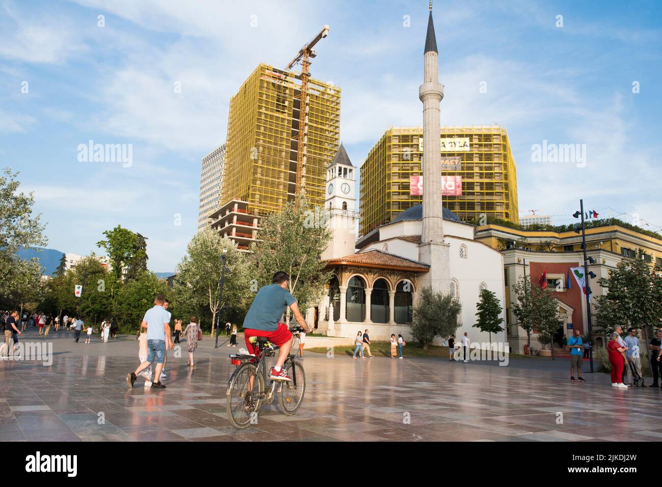 Building under construction, Skanderbeg Square (Sheshi Skënderbej ...