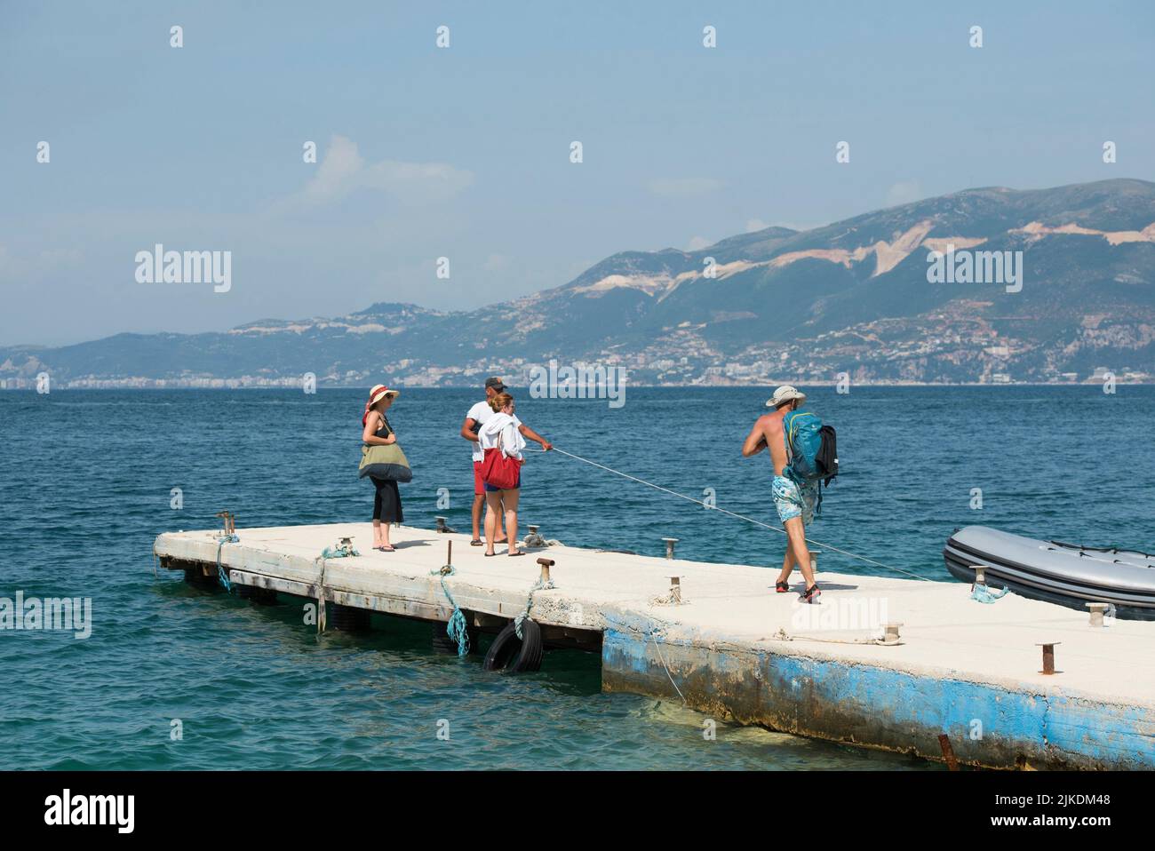 Plage ponton hi-res stock photography and images - Alamy
