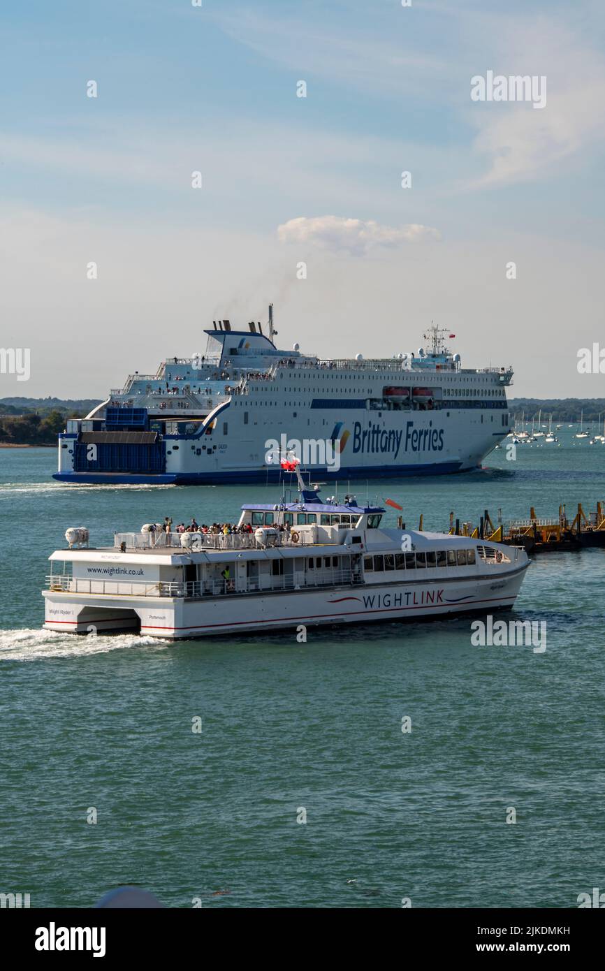 isle of wight ferry operated by wightlink passing the brittany ferry at ...
