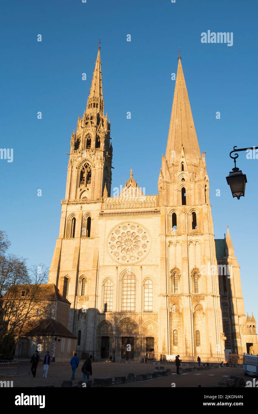 Chartres cathedral facade hi-res stock photography and images - Alamy