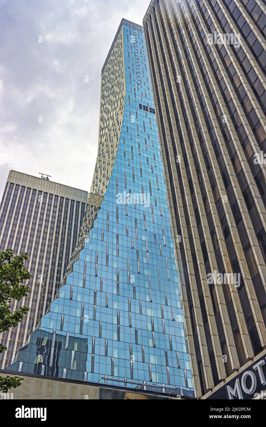 Rainier building hi-res stock photography and images - Alamy