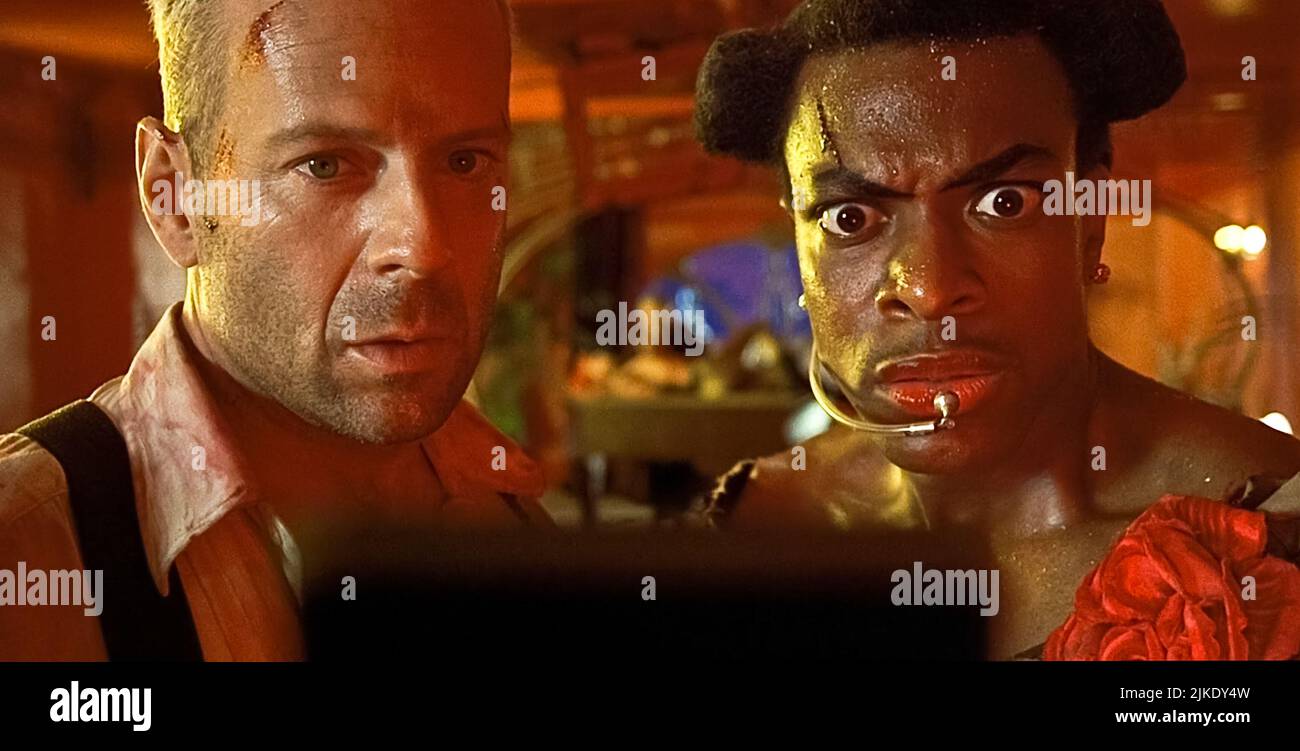 USA. Chris Tucker and Bruce Willis in a scene from the (C)Columbia ...