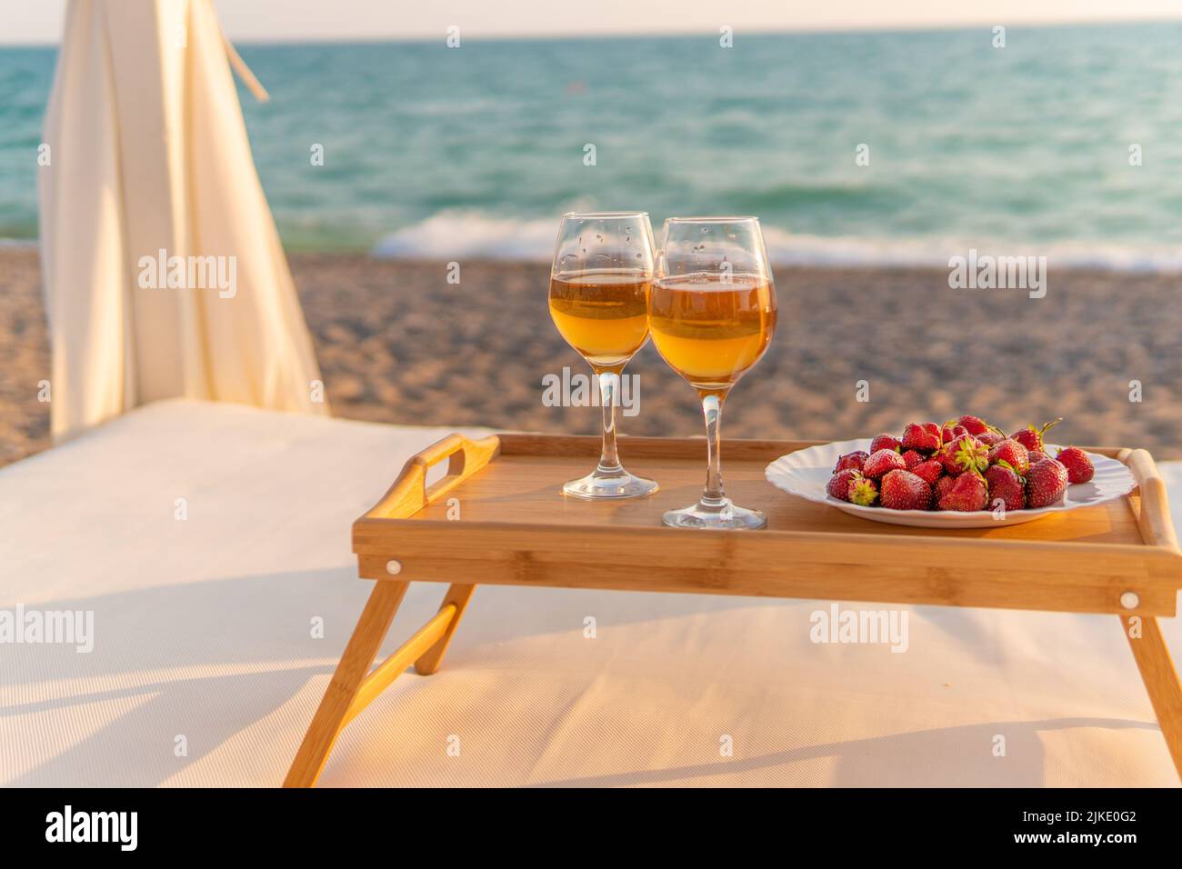 Wine rest two restaurant sea tray copyspace summer sunny day, for drink ...