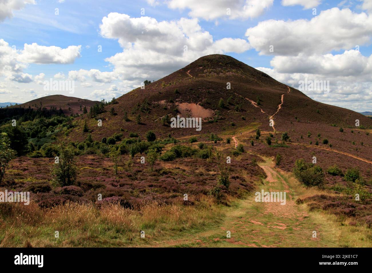 Hillpath hi-res stock photography and images - Alamy