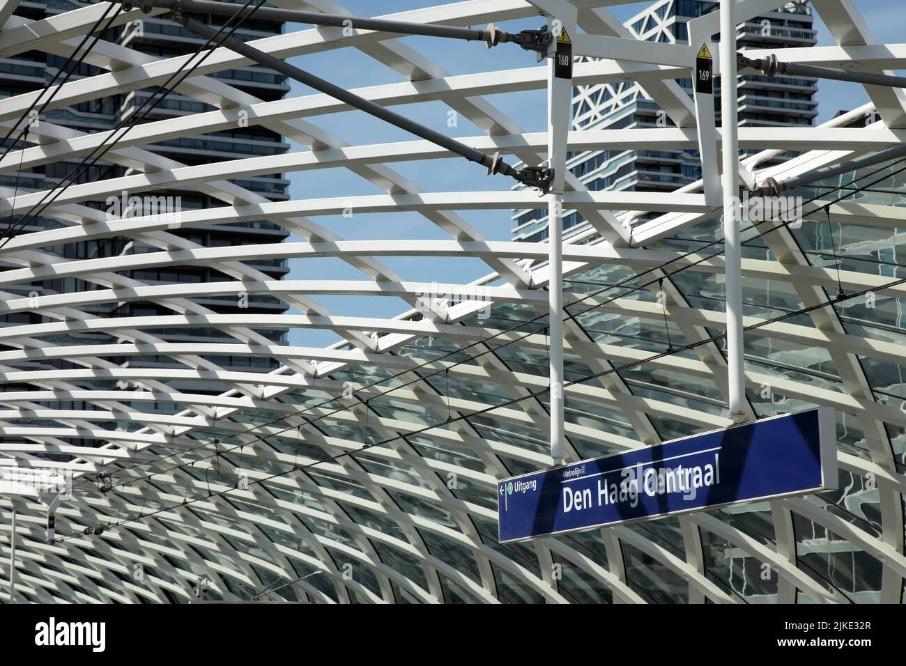 The RET Metro station at The Hague / Den Haag Centraal main railway ...