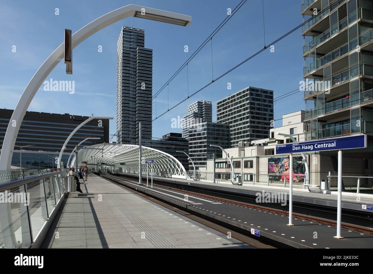 The RET Metro station at The Hague / Den Haag Centraal main railway ...