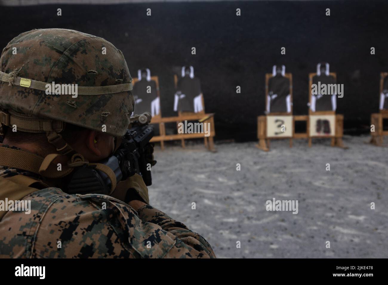 Automatic rifleman hi-res stock photography and images - Alamy
