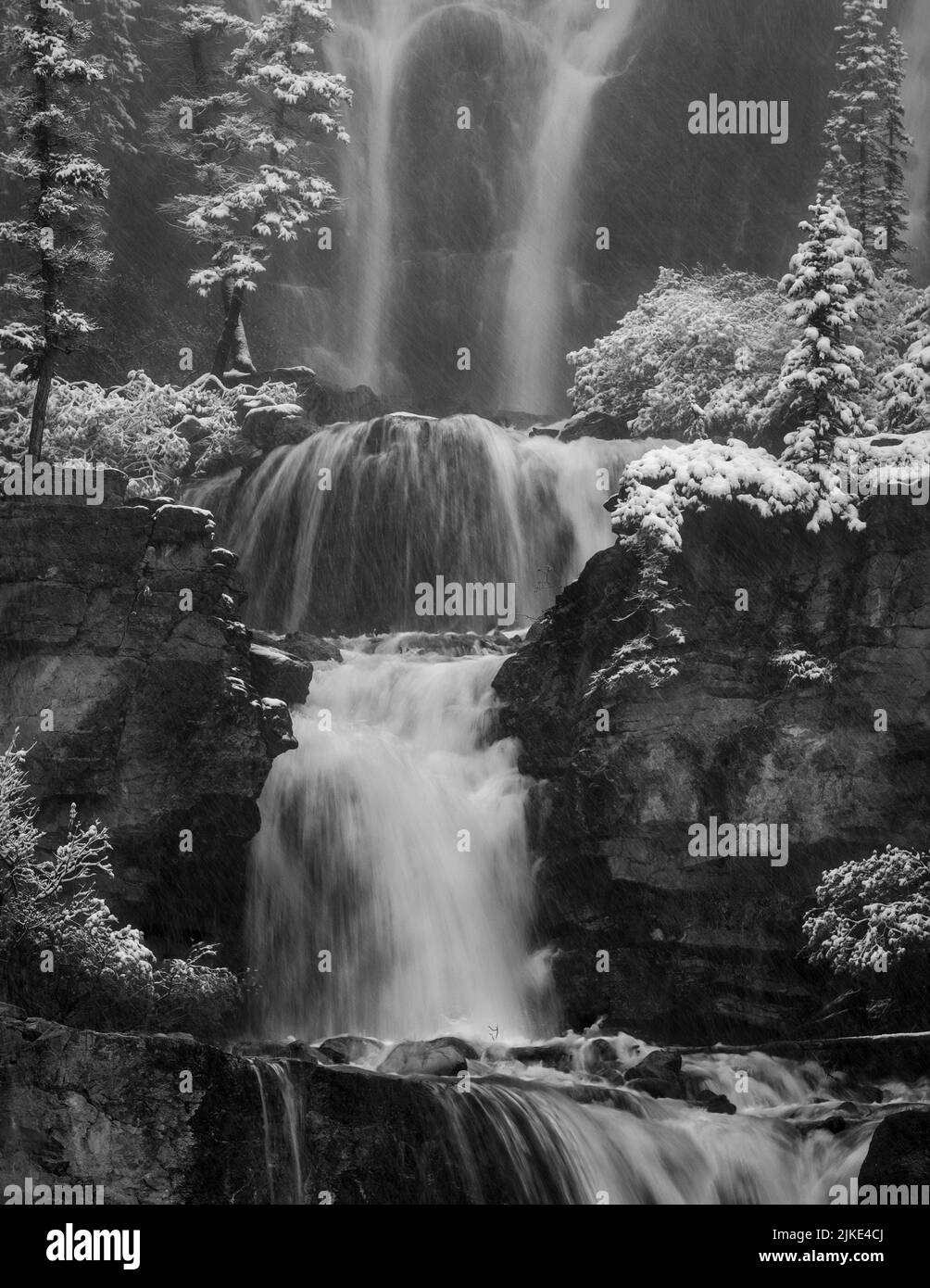 Tangle falls canada alberta Black and White Stock Photos & Images - Alamy