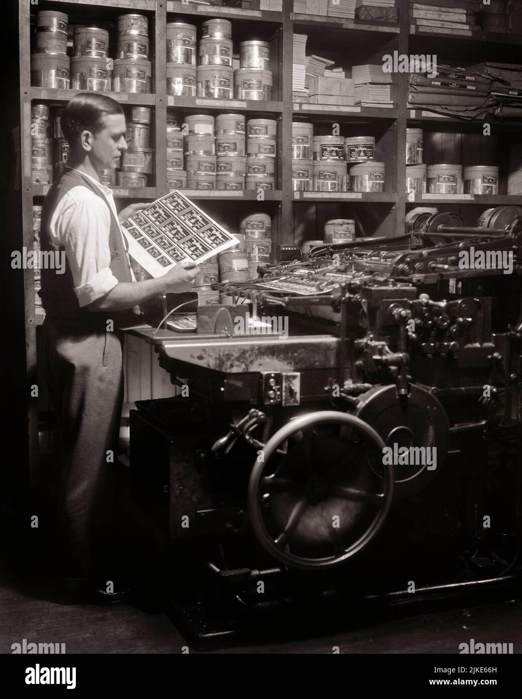 Printed paper hi-res stock photography and images - Alamy