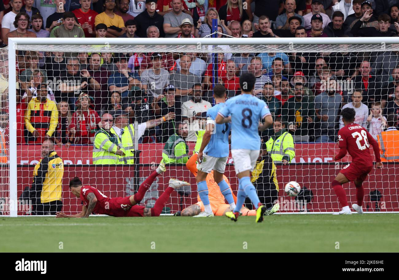 Darwin nunez liverpool community shield hi-res stock photography and ...