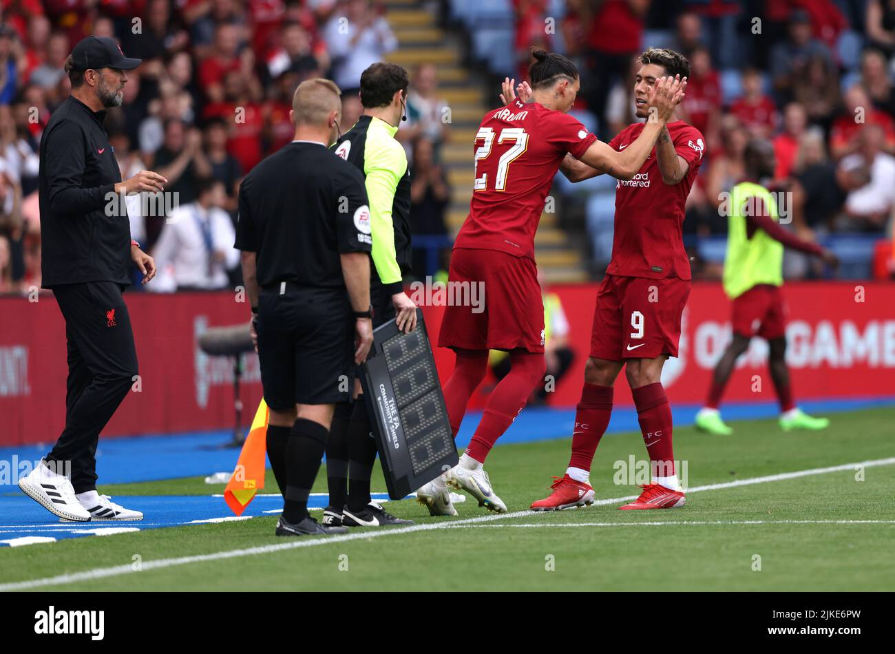 Darwin nunez community shield 2022 hi-res stock photography and images ...