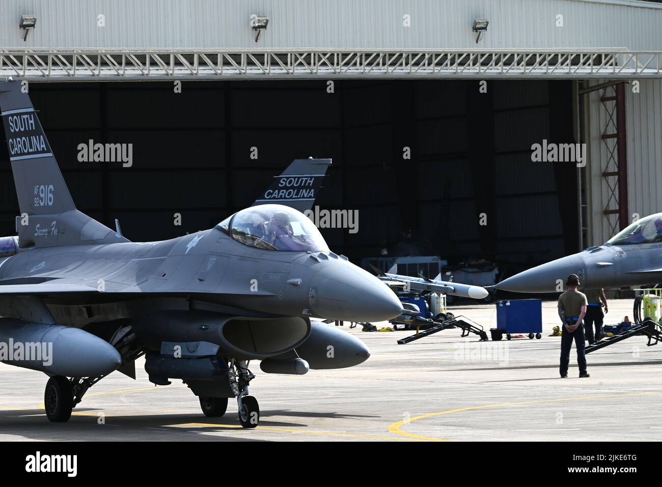A U.S. Air Force F-16 Fighting Falcon from the South Carolina Air ...