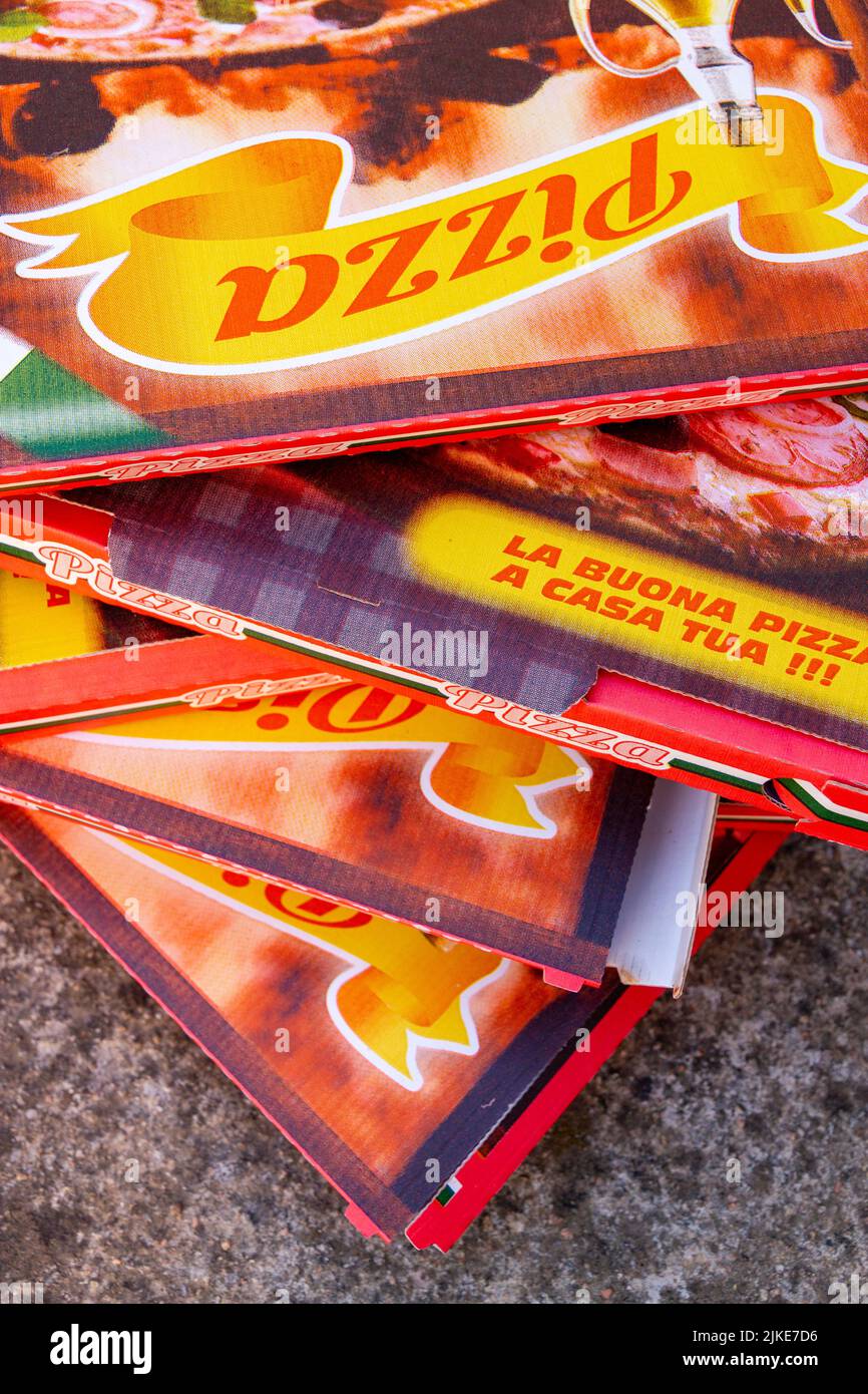 takeaway pizza boxes Italy Stock Photo - Alamy