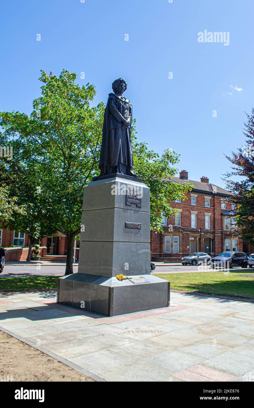 GRANTHAM, ENGLAND- 26 June 2022: Statue of Margaret Thatcher in her ...