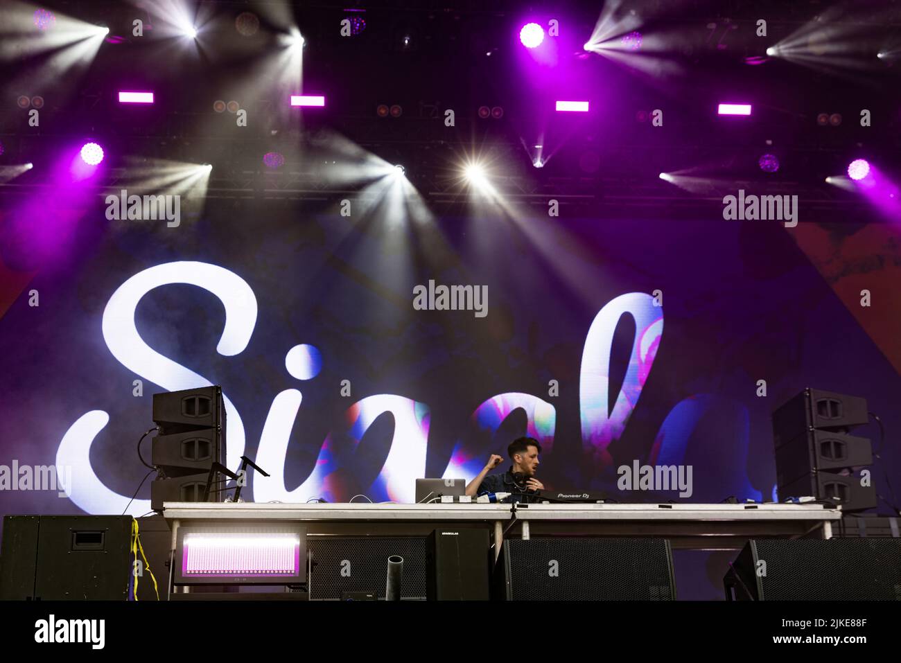 Loosefest dj set hi-res stock photography and images - Alamy