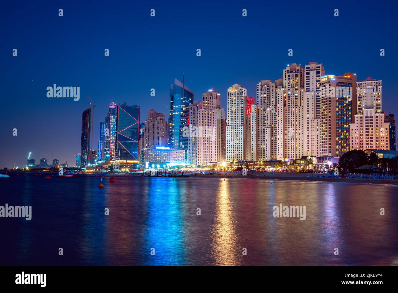 Dubai embankment at night Stock Photo - Alamy