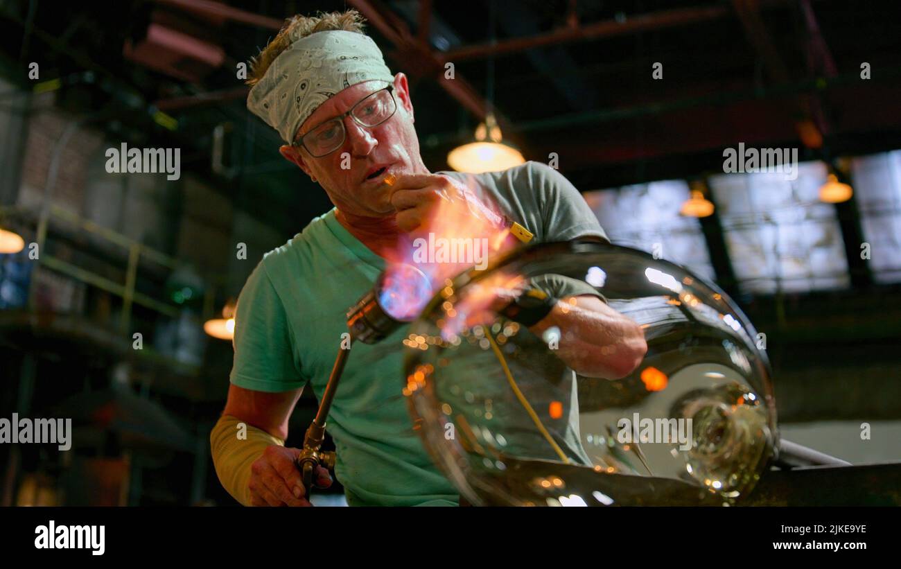 BLOWN AWAY, Rob Stern, (Season 3, aired July 22, 2022). ph: © Netflix ...