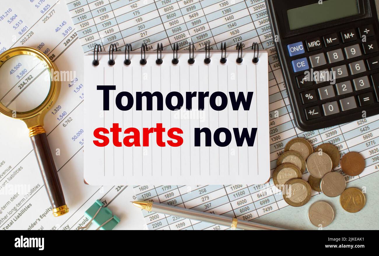 Text start now written hi-res stock photography and images - Alamy