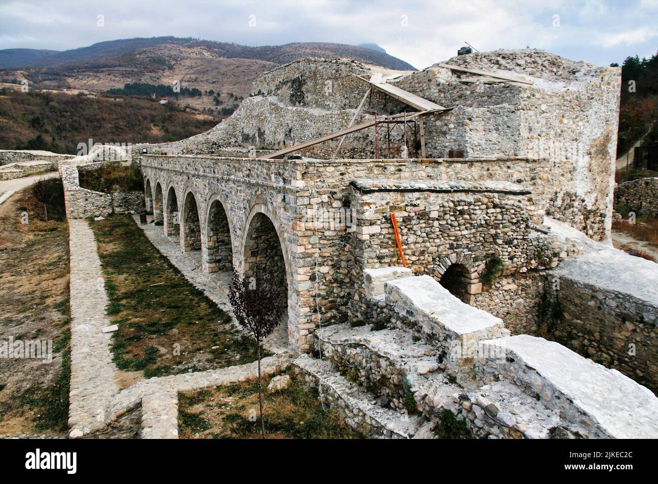 Kosovo ruins hi-res stock photography and images - Alamy