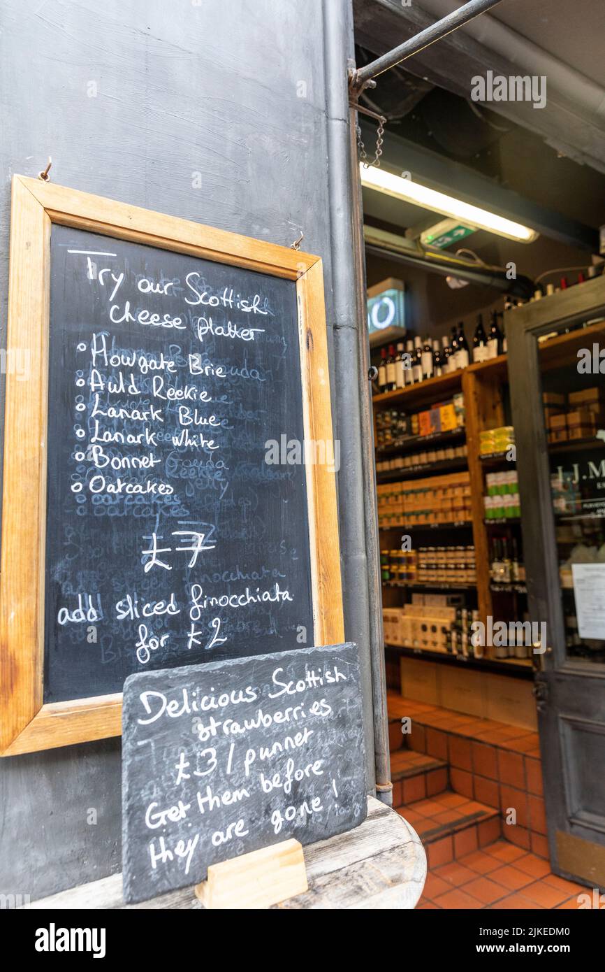 Scottish cheese platter hi-res stock photography and images - Alamy