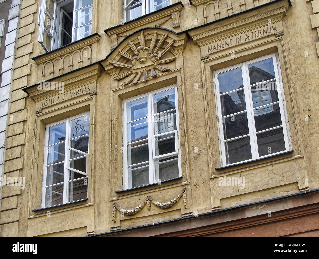 Some details of Warsaw, (Poland) with its very varied architecture ...
