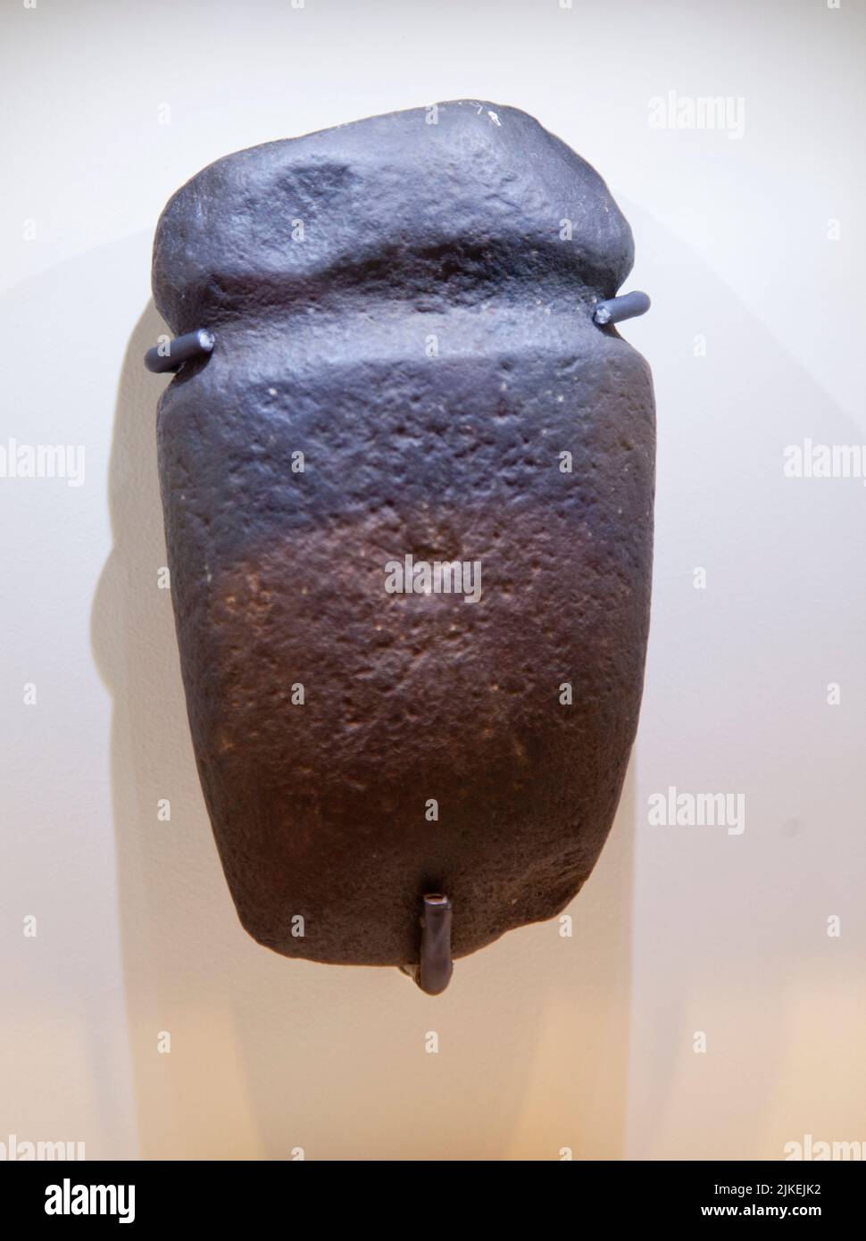 of a hafted hammerstone On display at the Tuscarora Indian Museum, NY ...