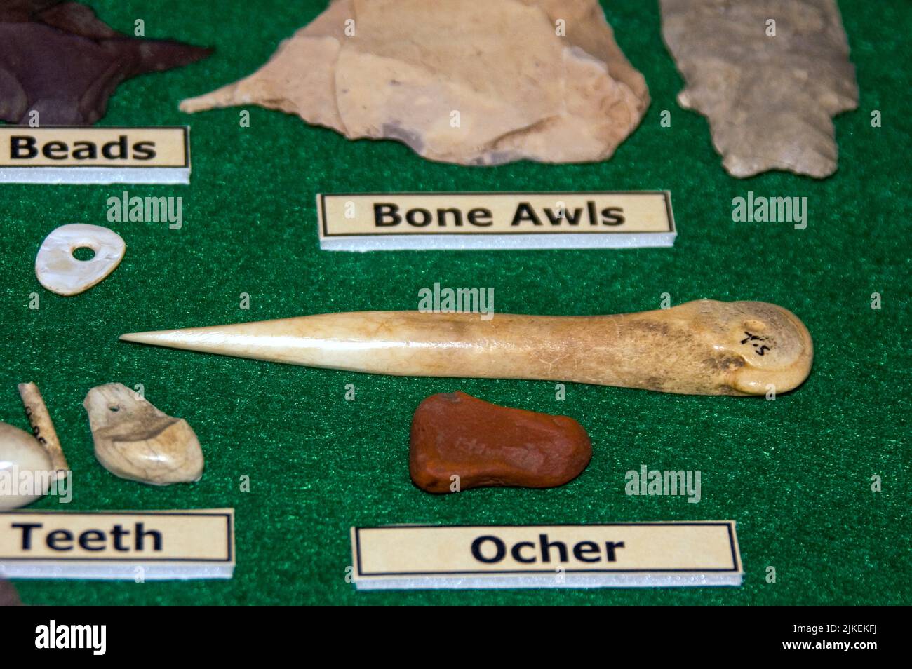 Aboriginal stone tools hi-res stock photography and images - Alamy