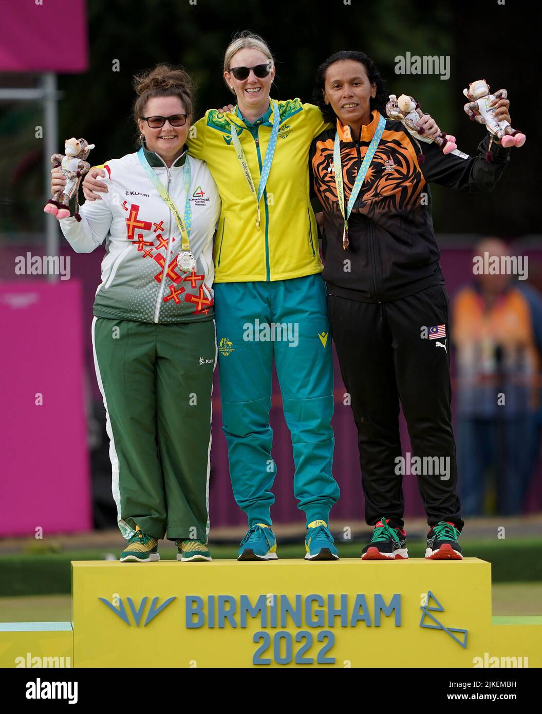 Team Australia's Ellen Ryan poses with her gold medal after victory in ...
