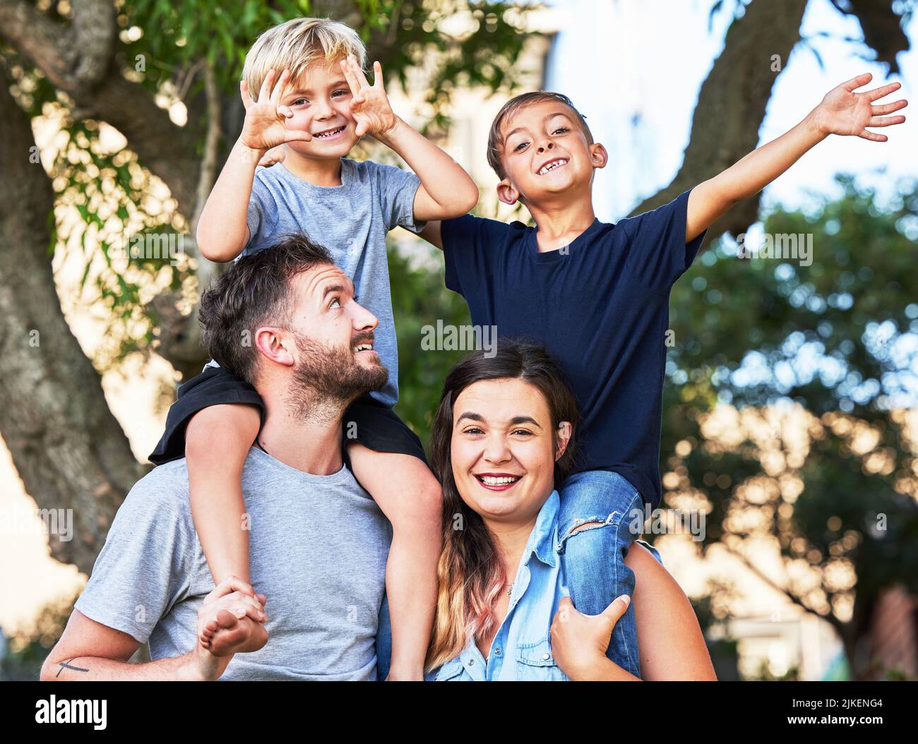 Reprehend hi-res stock photography and images - Alamy