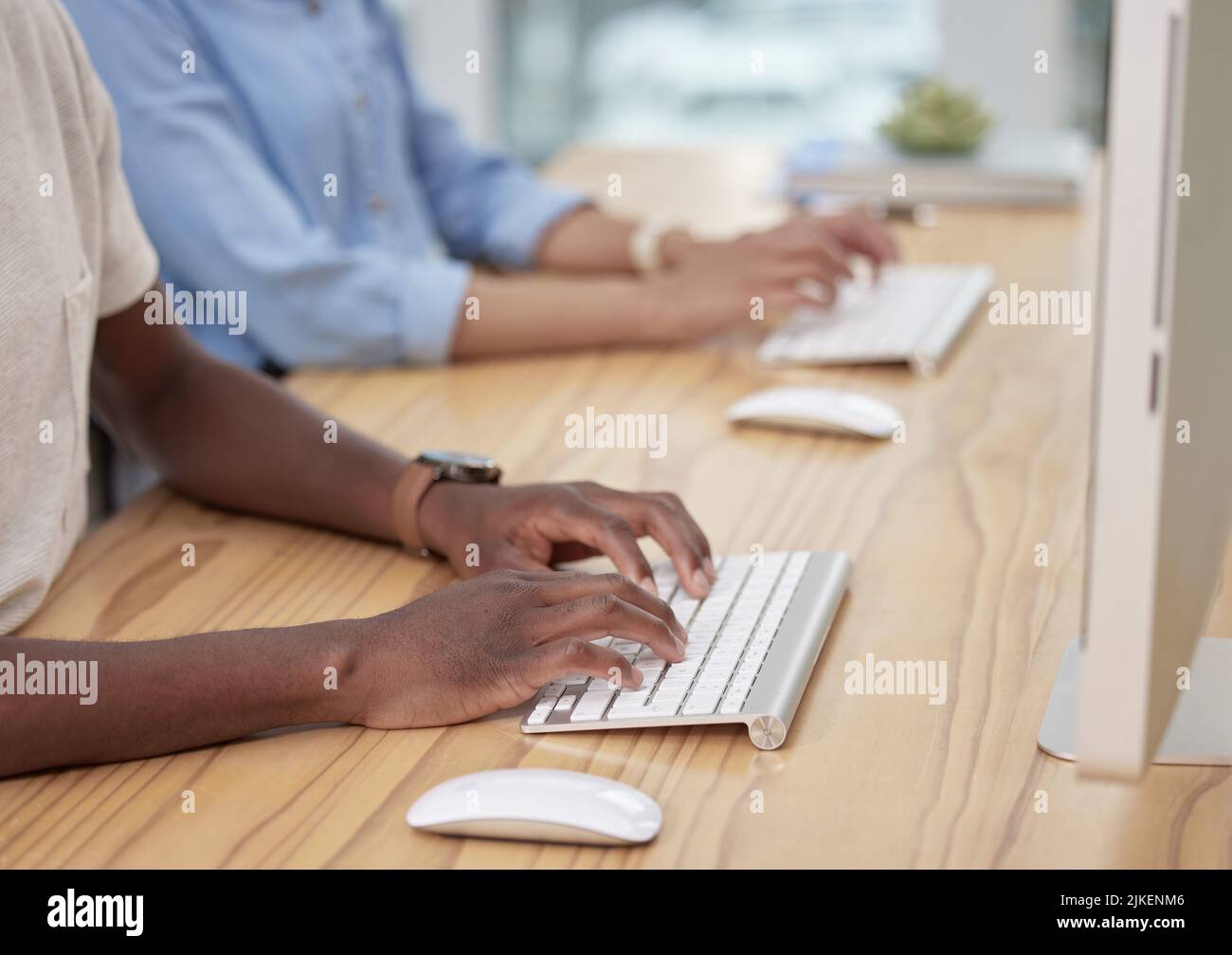 Typing speed hi-res stock photography and images - Alamy