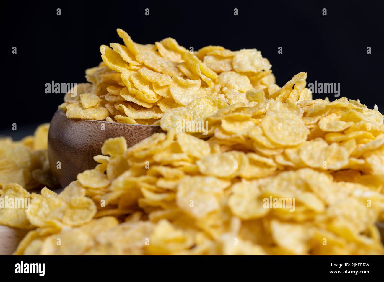 dry breakfast corn flakes of yellow color, preparation of corn dry ...