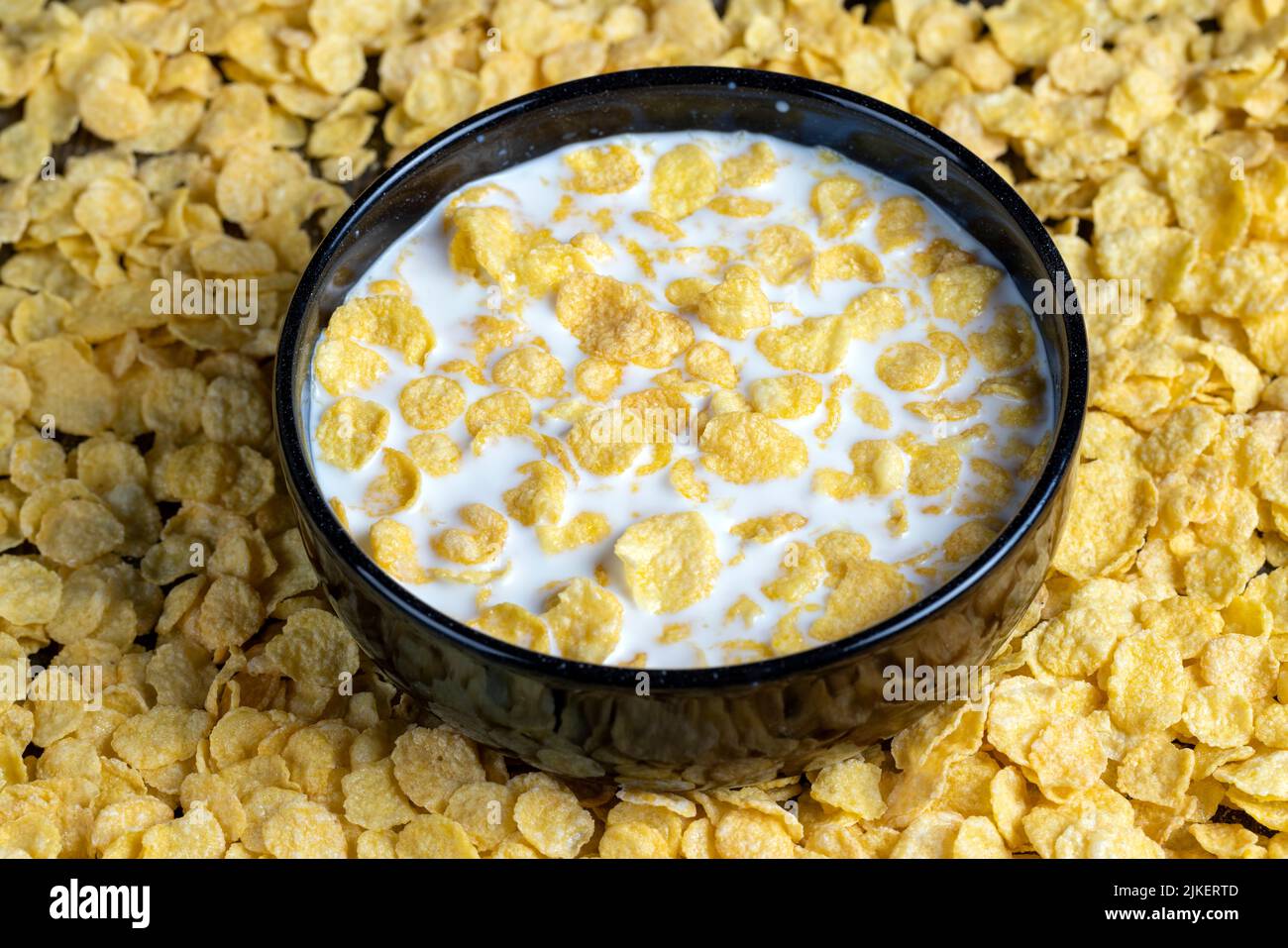 dry breakfast corn flakes of yellow color, preparation of corn dry ...