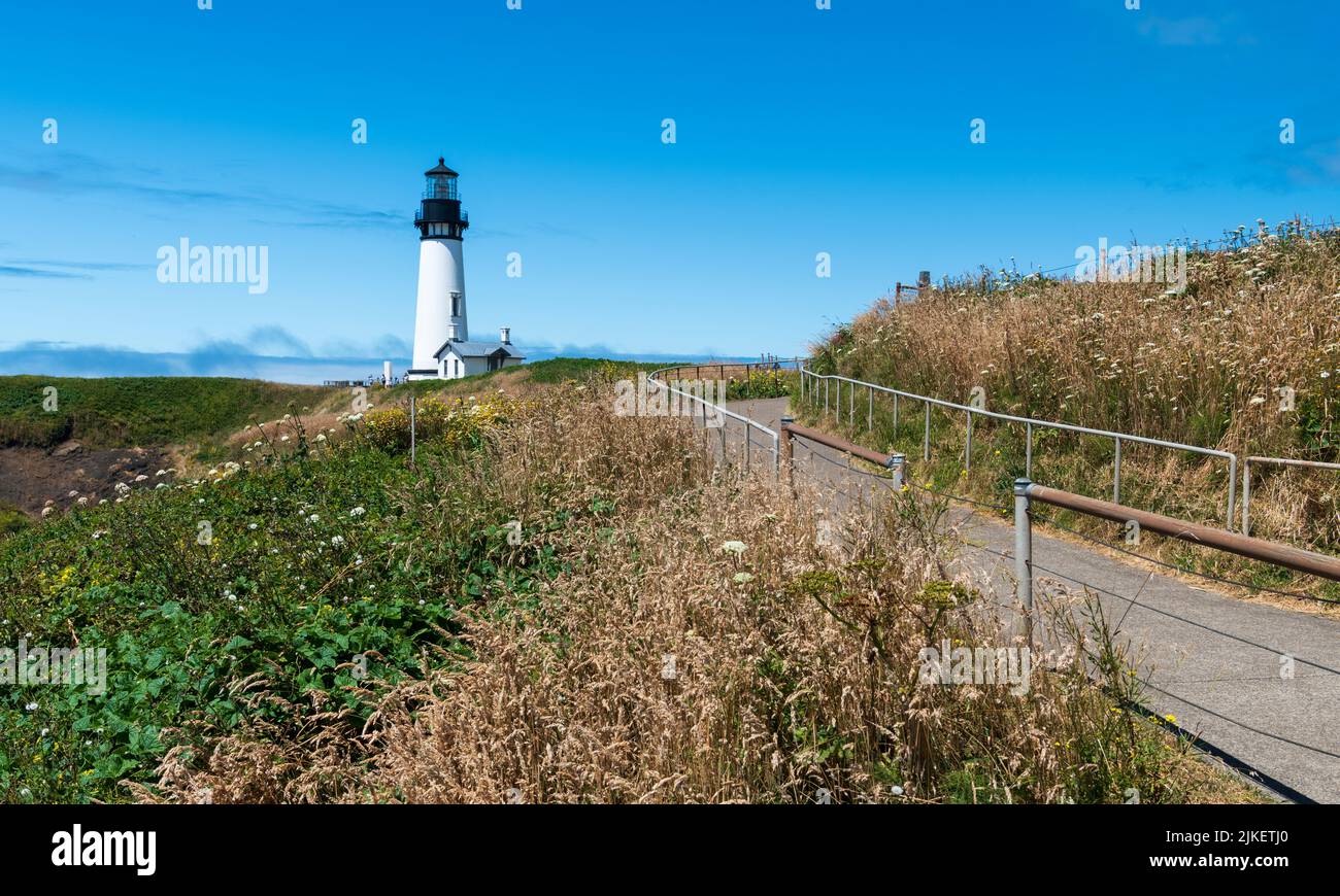 Yaquina Head Lighthouse view at Pacific Northwest Coast Stock Photo - Alamy