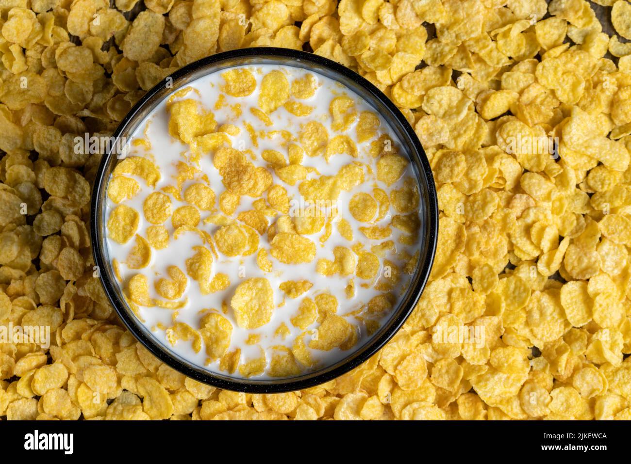 dry breakfast corn flakes of yellow color, preparation of corn dry ...