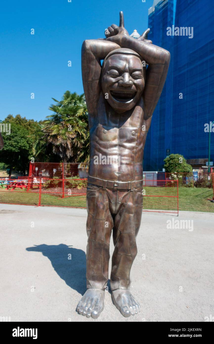 English bay sculpture statue Stock Photo - Alamy